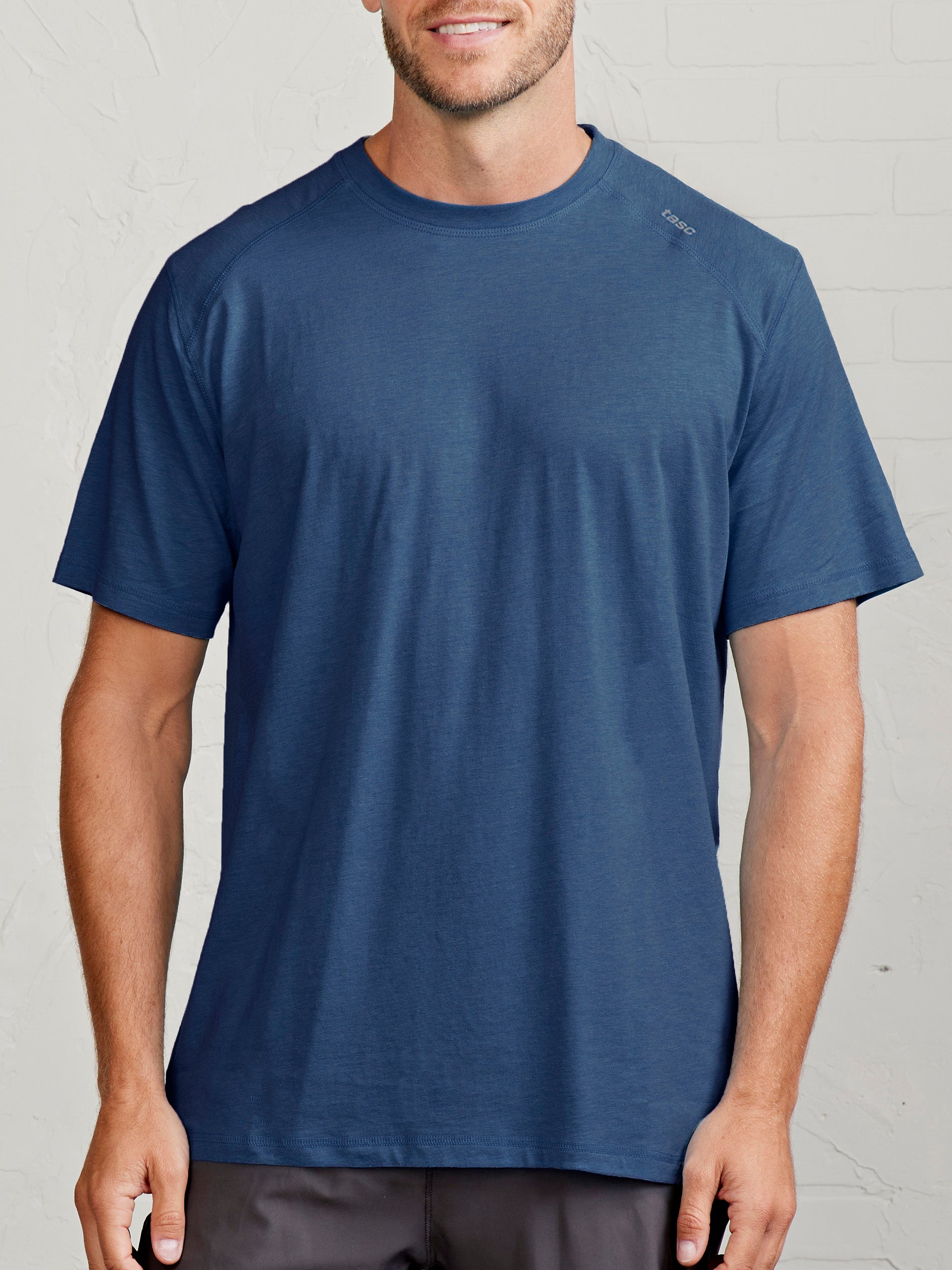 Carrollton Fitness T-Shirt Classic Navy Heather – tasc Performance